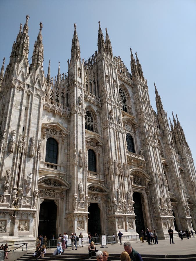 Duomo editorial photography. Image of milano, architecture - 115212642