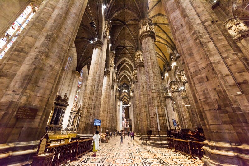 Duomo Di Milano Cathedral in Duomo Square. Milano, Italy Editorial ...
