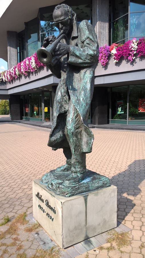 Miles Davis. Statue, Monument. Poland. Kielce Editorial Photo - Image ...