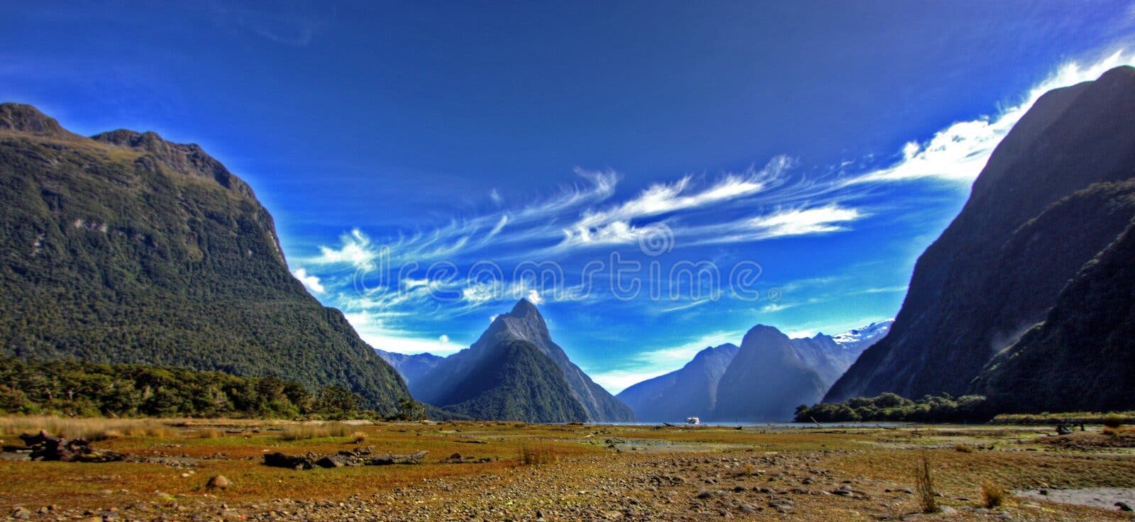 Milford Sound stock image. Image of place, beautiful, autumn - 8969217