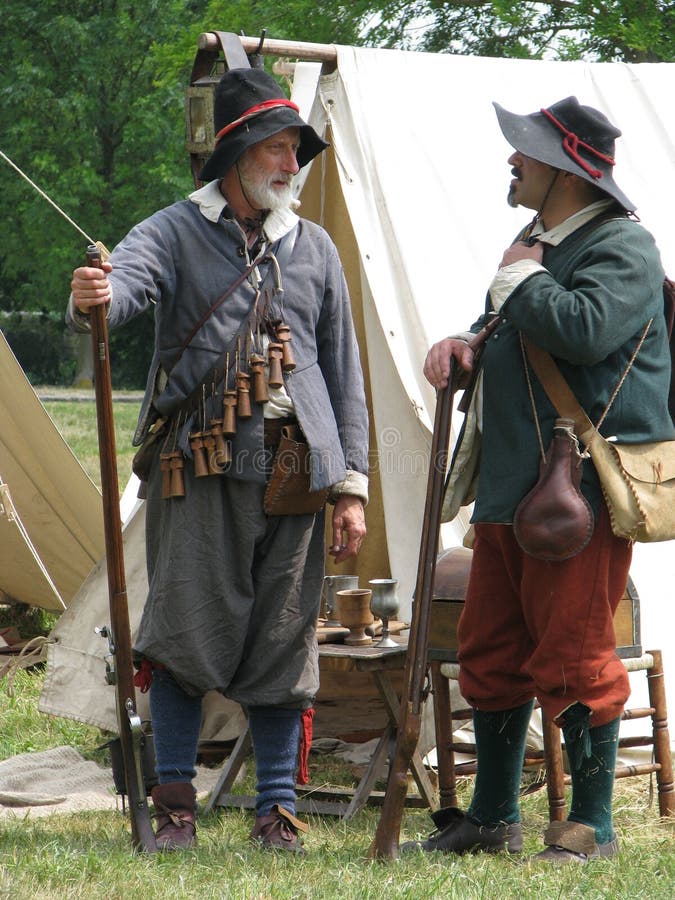 Soldaten in het kamp redactionele stock afbeelding. Image of tent ...