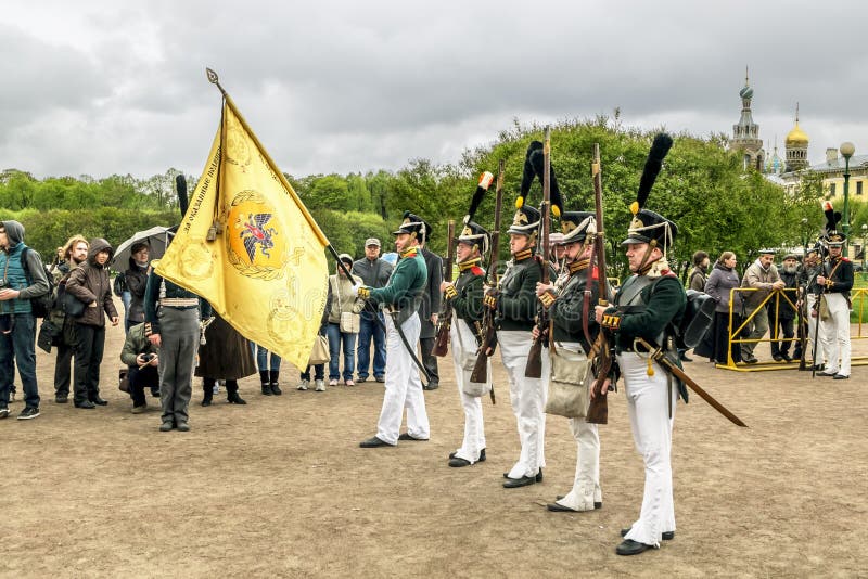 Militairen Van Het Keizer Russische Leger in Historische Reconstructi ...