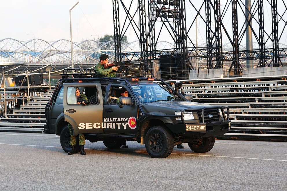 Military Demonstration at NDP 2011 Editorial Photography - Image of ...