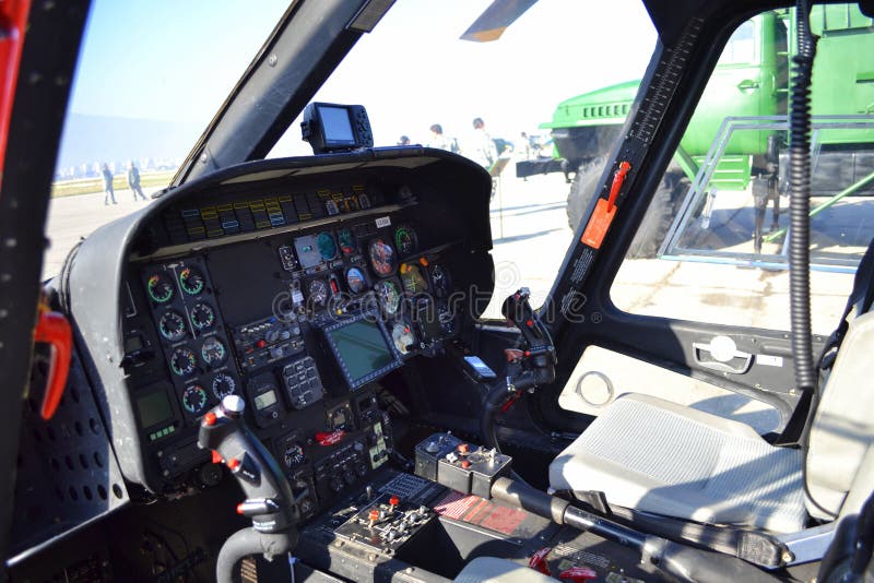 1+ Helicopter inside military Free Stock Photos - StockFreeImages