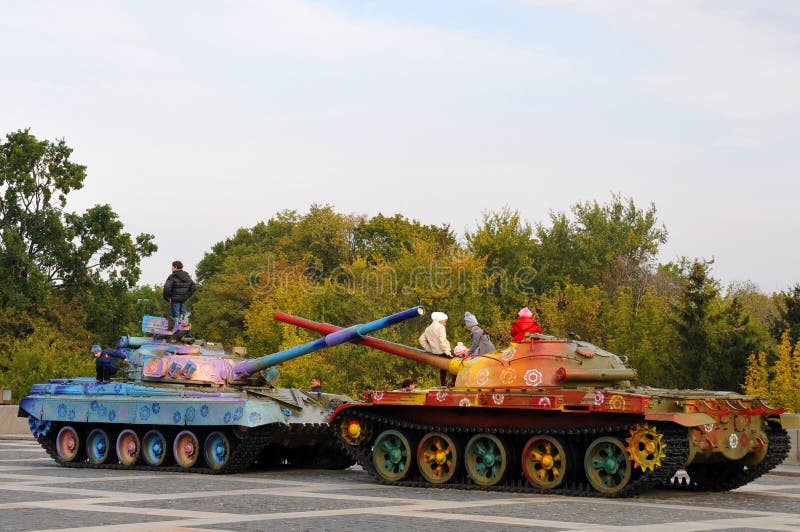 Military Tank Painted in Colorful Flowers Editorial Stock Photo - Image ...