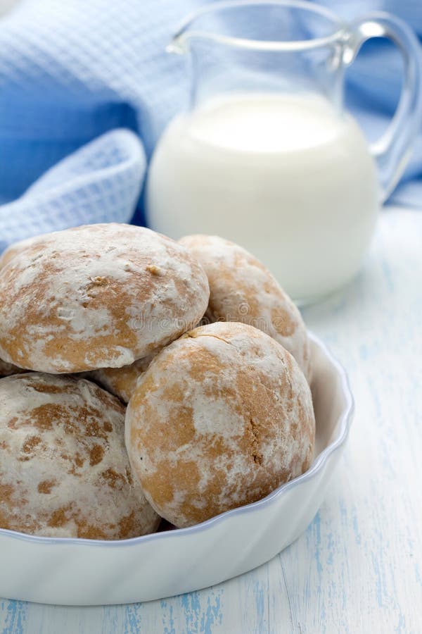 Milk and gingerbread stock image. Image of domestic, cream - 28873373