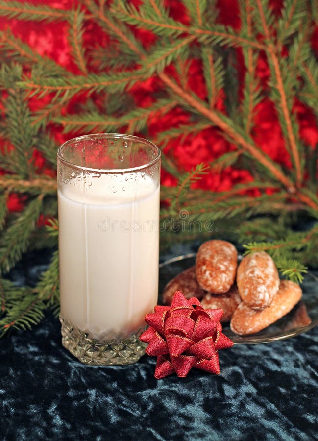 Milk and Gingerbread for Santa Stock Photo - Image of beverage, saucer ...