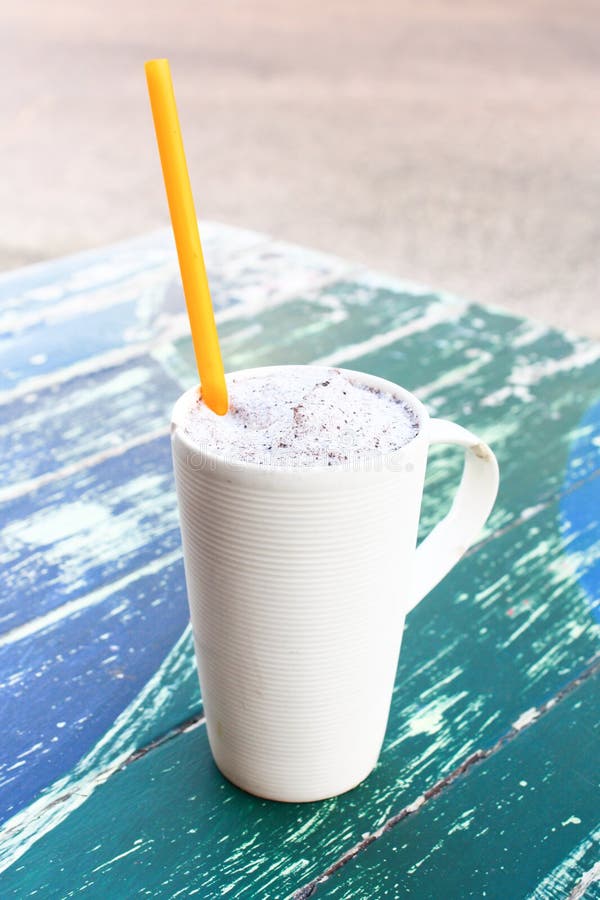 Milkshake Hecho Fresco De Las Galletas Imagen de archivo - Imagen de ...