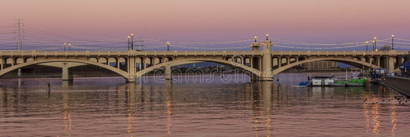 Mill Avenue Bridges in Tempe Stock Image - Image of light, water: 26662149