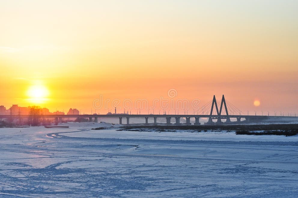 Millenium bridge sunset stock photo. Image of millenium - 23596494
