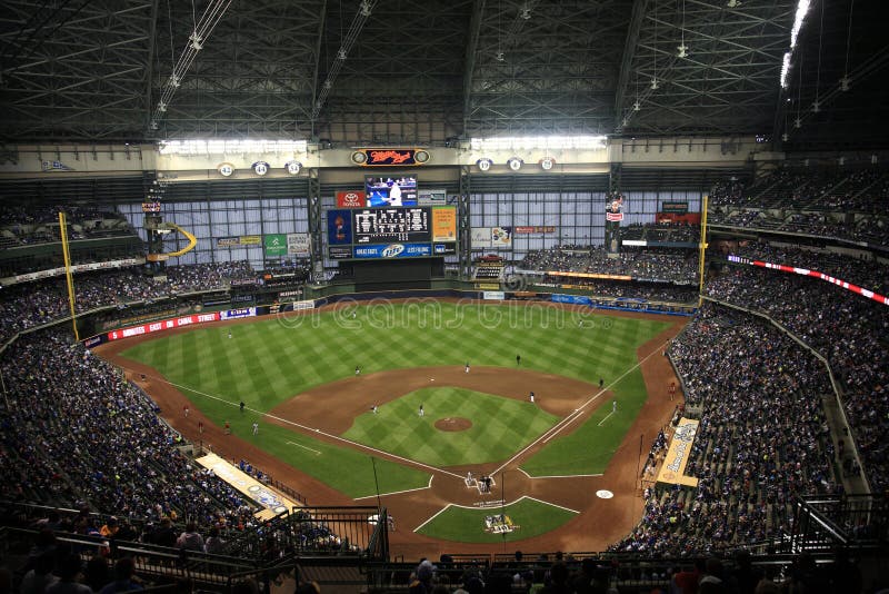 Miller Park - Milwaukee Brewers Editorial Image - Image of ballpark ...