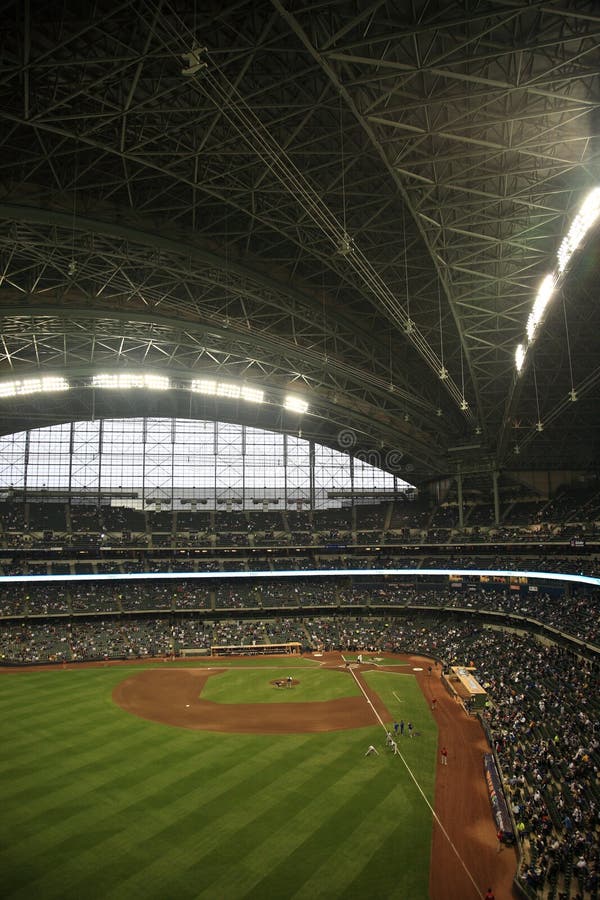 Miller Park, Milwaukee Brewers, Baseball Outfield Editorial Photography ...