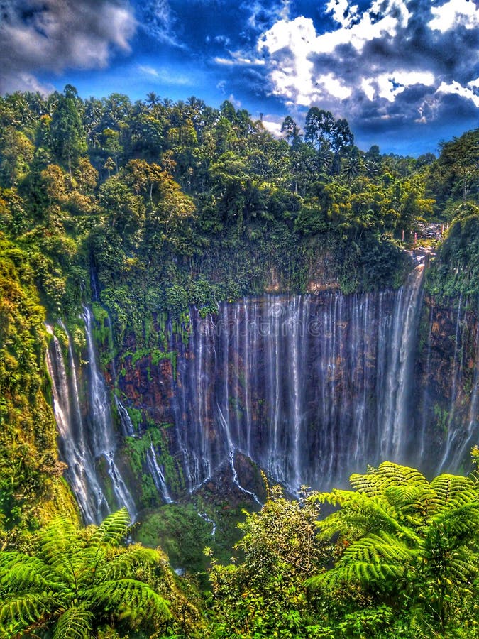 A Million Waterfalls Look Beautiful. Waterfalls Surround the Mountains ...