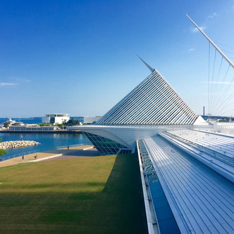 Milwaukee Wisconsin Art Museum Editorial Image - Image of lake ...