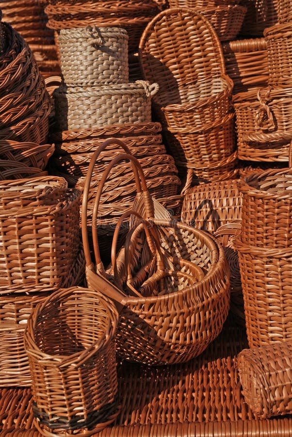 Mimbre imagen de archivo. Imagen de modelo, arte, trenzado - 24242395