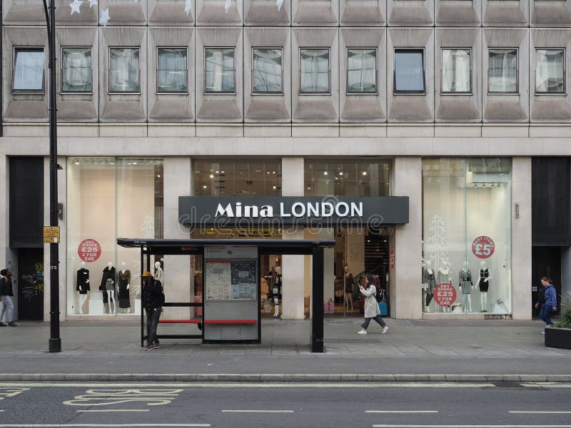 Night View of the City of London Editorial Photo - Image of people ...