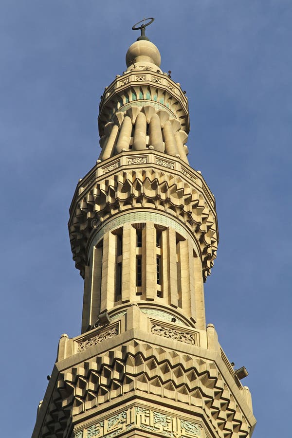 Minaret image stock. Image du mosquée, ornement, lumière - 1124295