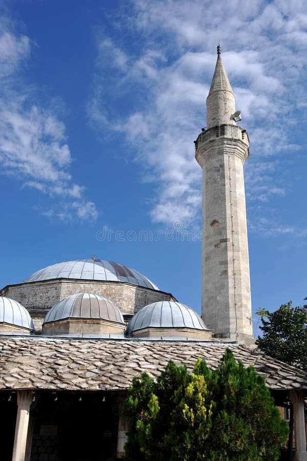 Minarett Der Tabacica-Moschee in Mostar Stockbild - Bild von muezzin ...