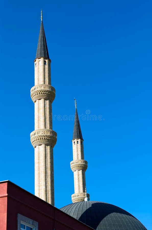 Minarett der Moschee stockfoto. Bild von minarett, gebäude - 32868188