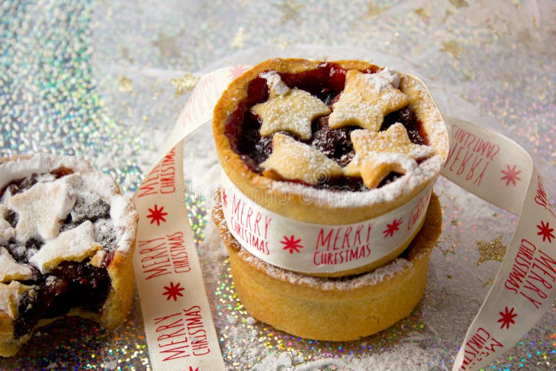 Mince pie in ramekins stock image. Image of ramekins - 82159615
