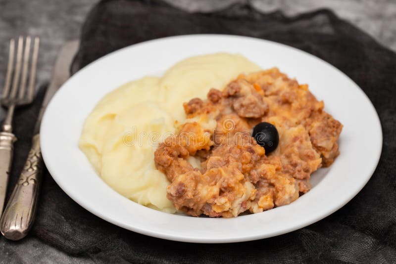 Minced Meat and Mashed Potato on White Plate Stock Image - Image of ...