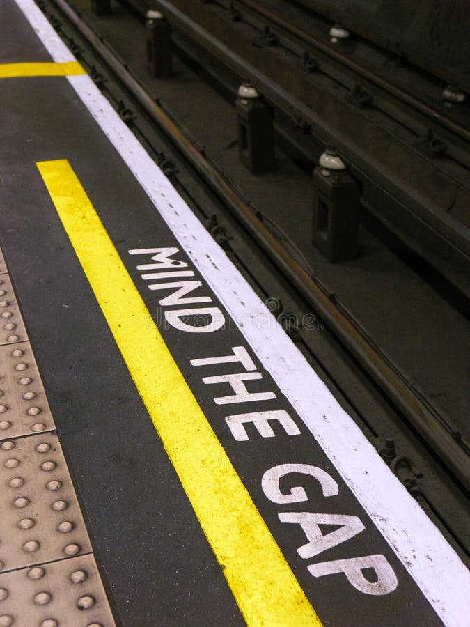 Mind the Gap Sign on a Platform Editorial Photography - Image of english, danger: 255627902