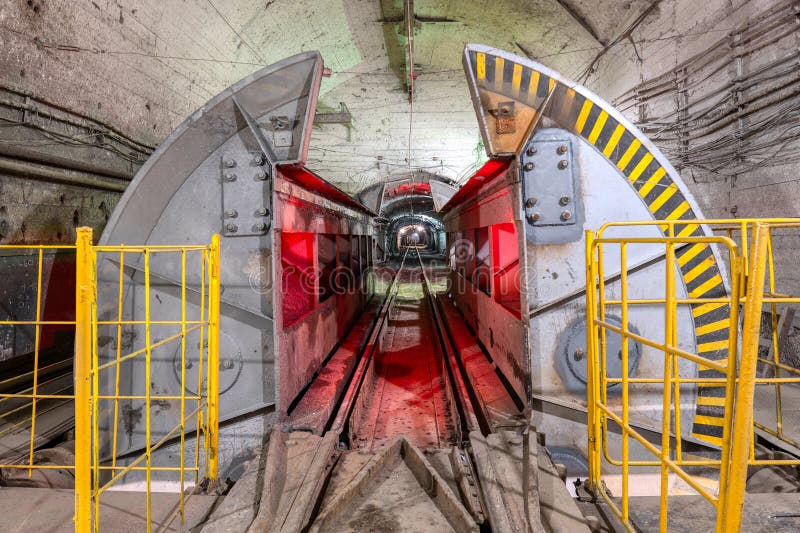 Mine Car Unloader. Device for Unloading Ore from Cargo Mine Train Stock ...