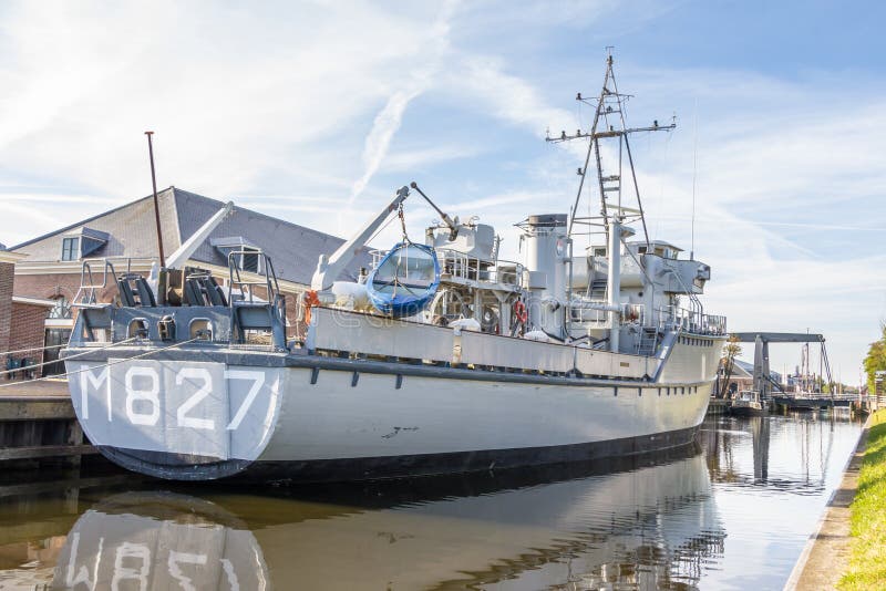 Mine hunter editorial stock image. Image of battleship - 63353584