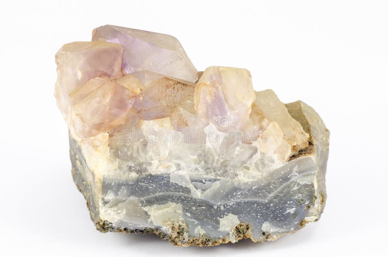 Mineraal stock afbeelding. Image of zwart, roze, decoratief - 27603427