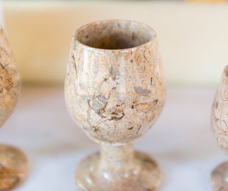 Minerais, Quartzo Natural Da Cor Foto de Stock - Imagem de rocha, roxo ...