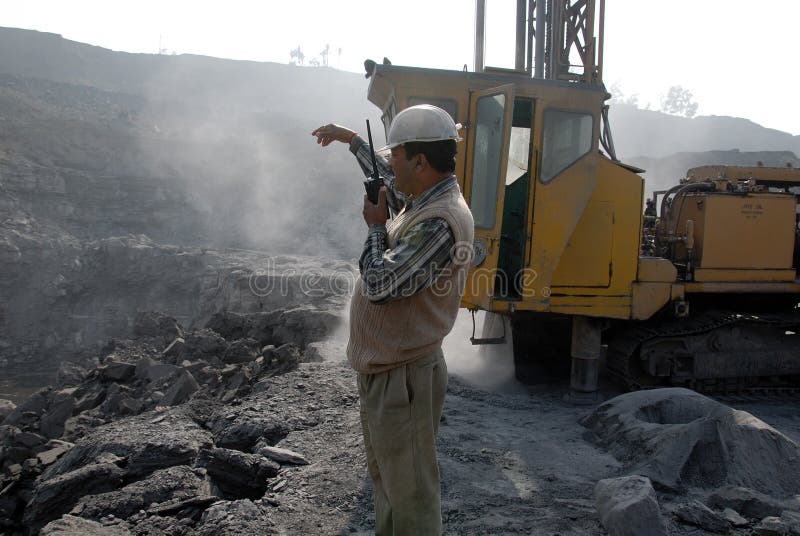 Mines & Man power editorial stock image. Image of earthmover - 21309434