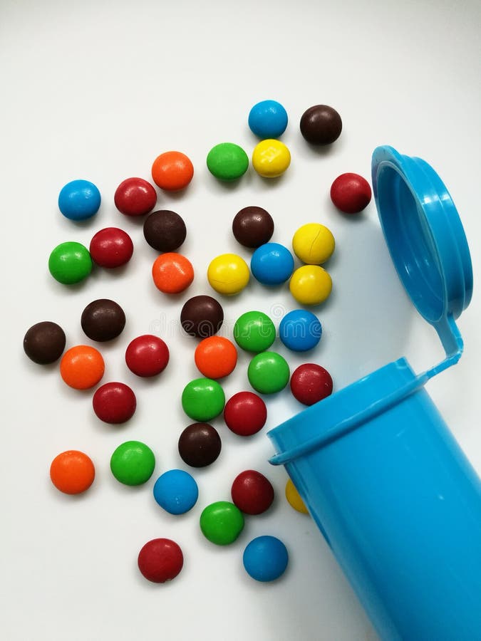 Mini Caramelos Coloridos Del Chocolate Con Leche Imagen de archivo ...