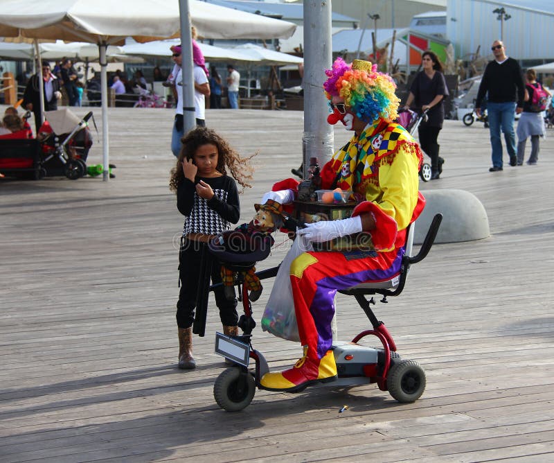 Mini circus came editorial stock photo. Image of promenade - 28064698