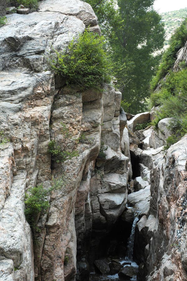Mini Cliff and Waterfall stock image. Image of creek - 25848781