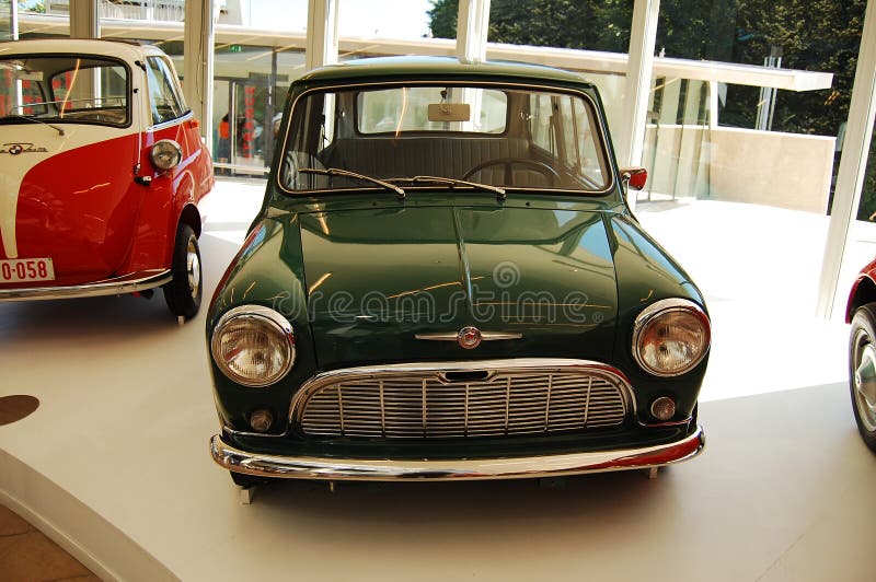 Mini Cooper 1970 foto de stock editorial. Imagem de interior - 38617403