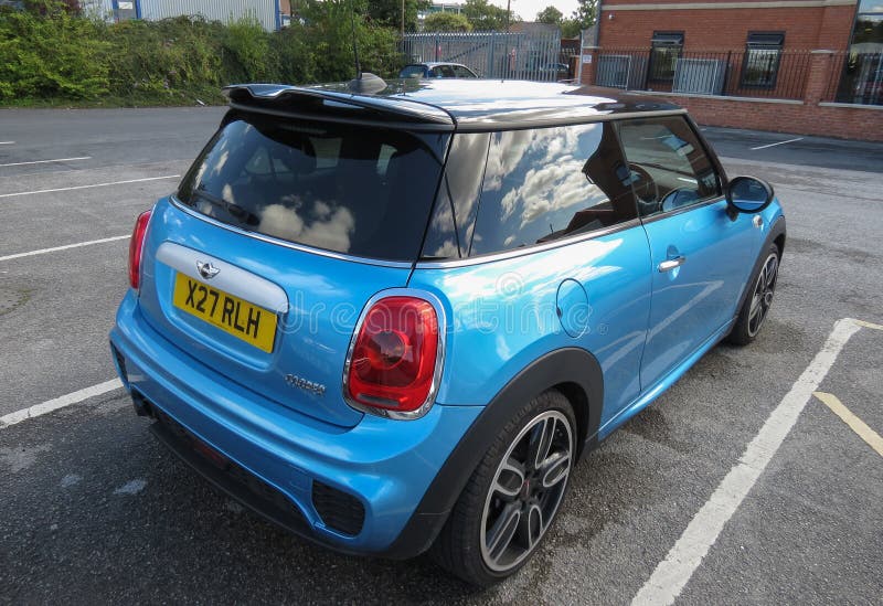 Mini Cooper azul foto editorial. Imagen de significa - 125696056