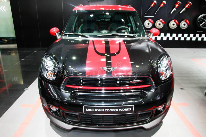 Mini Cooper Preto imagem de stock editorial. Imagem de caro - 55111159