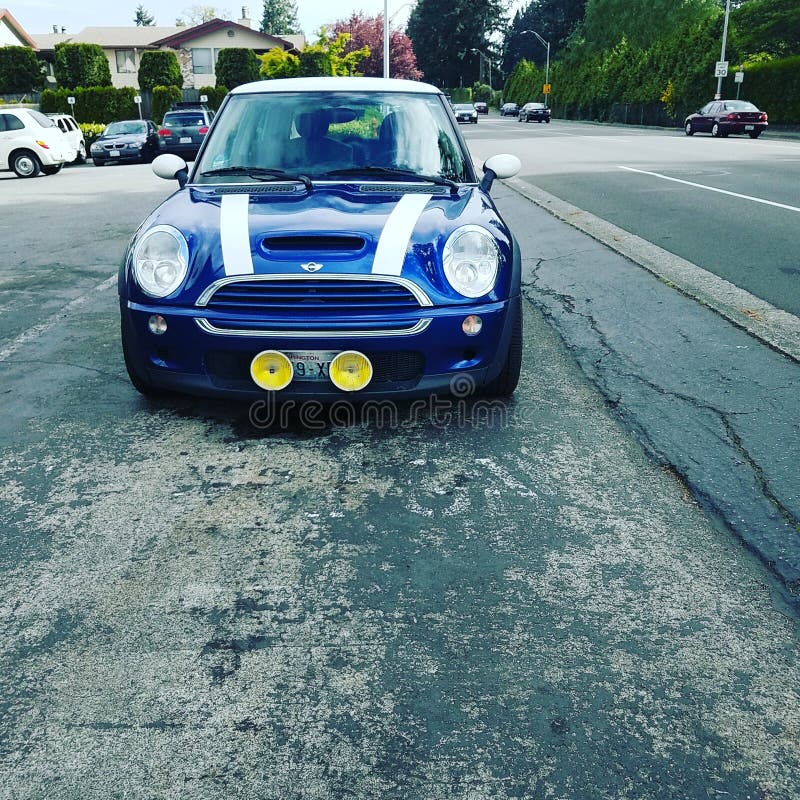 Mini Cooper editorial stock photo. Image of cooper, neighborhood - 95491908