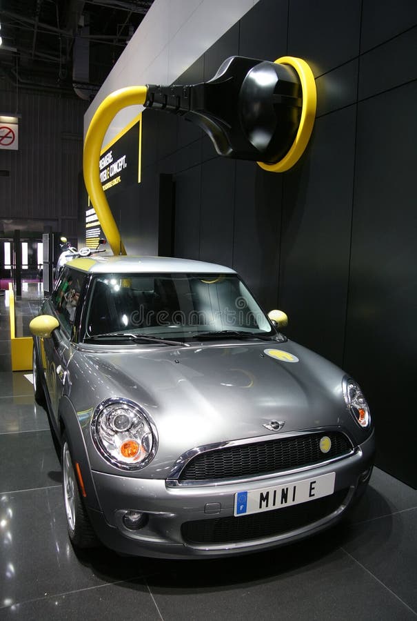 Mini Cooper E at Paris Motor Show Editorial Image - Image of stand ...