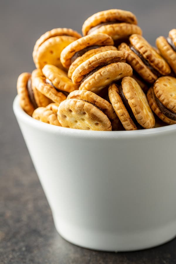 Mini Cream Sandwich Cookies Stock Image - Image of cream, bowl: 179215769