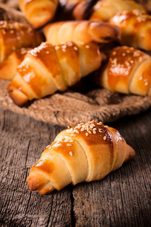 Mini cruasán foto de archivo. Imagen de primer, desayuno - 35340336