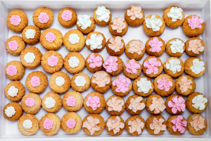 Mini dessert cakes stock image. Image of mini, candy - 127207941