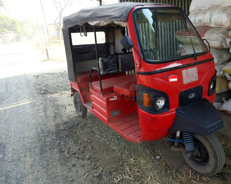 Mini Electric Rickshaw Image, Red Rickshaw Image, Background ...