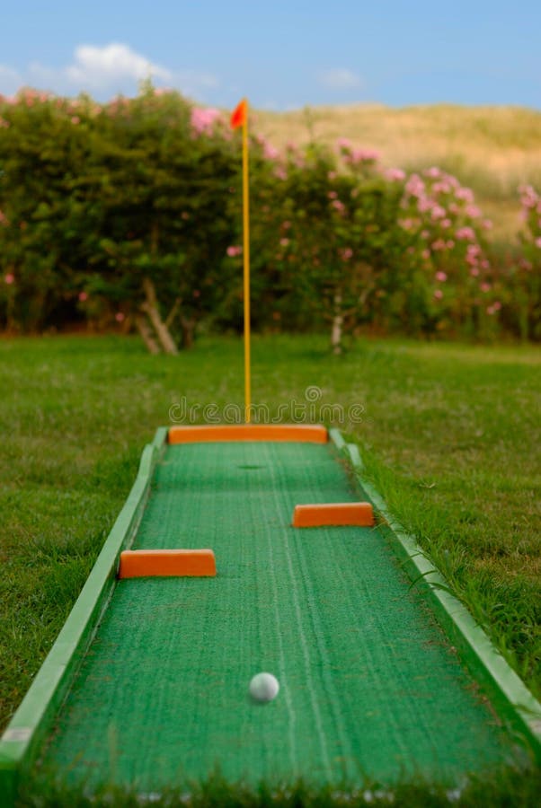 Mini Golf Hole stock photo. Image of fairway, eagle, bridge - 19675820