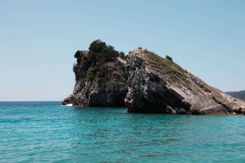 Mini Island with Mini Trees Stock Photo - Image of island, rock: 71648496