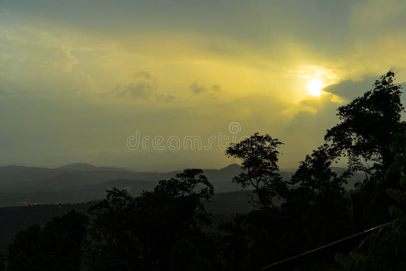 Mini Ooty Arimbra Hills Malappuram Foto de archivo - Imagen de corona ...