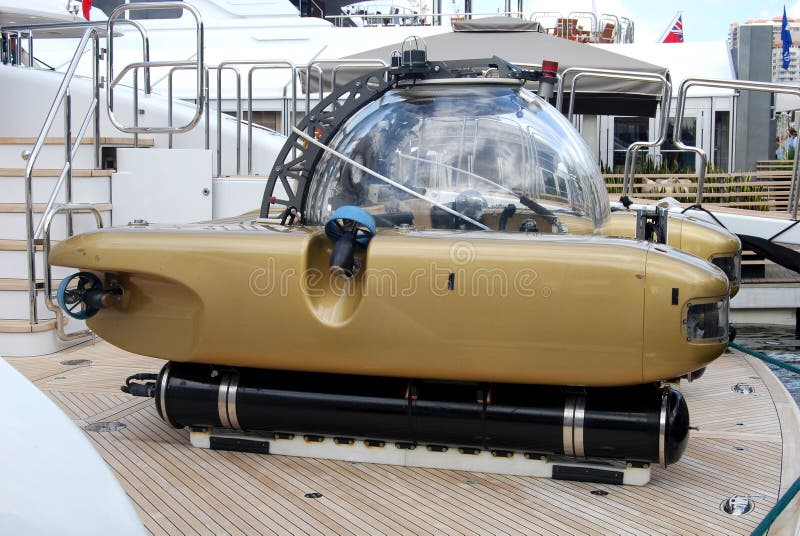 Mini submarine stock image. Image of specialized, undersea - 20353961