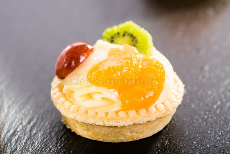 Mini tart with pudding stock photo. Image of pudding - 83393830
