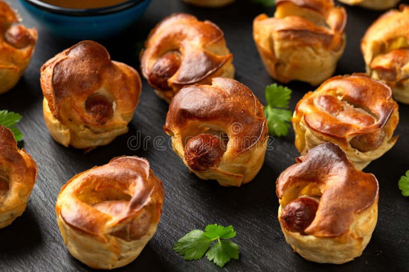 Mini Toad in the Hole, Baked Sausages in Yorkshire Pudding with Gravy ...
