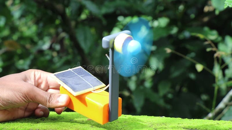 Mini Working Model of an Solar Powered Windmill that Works when ...